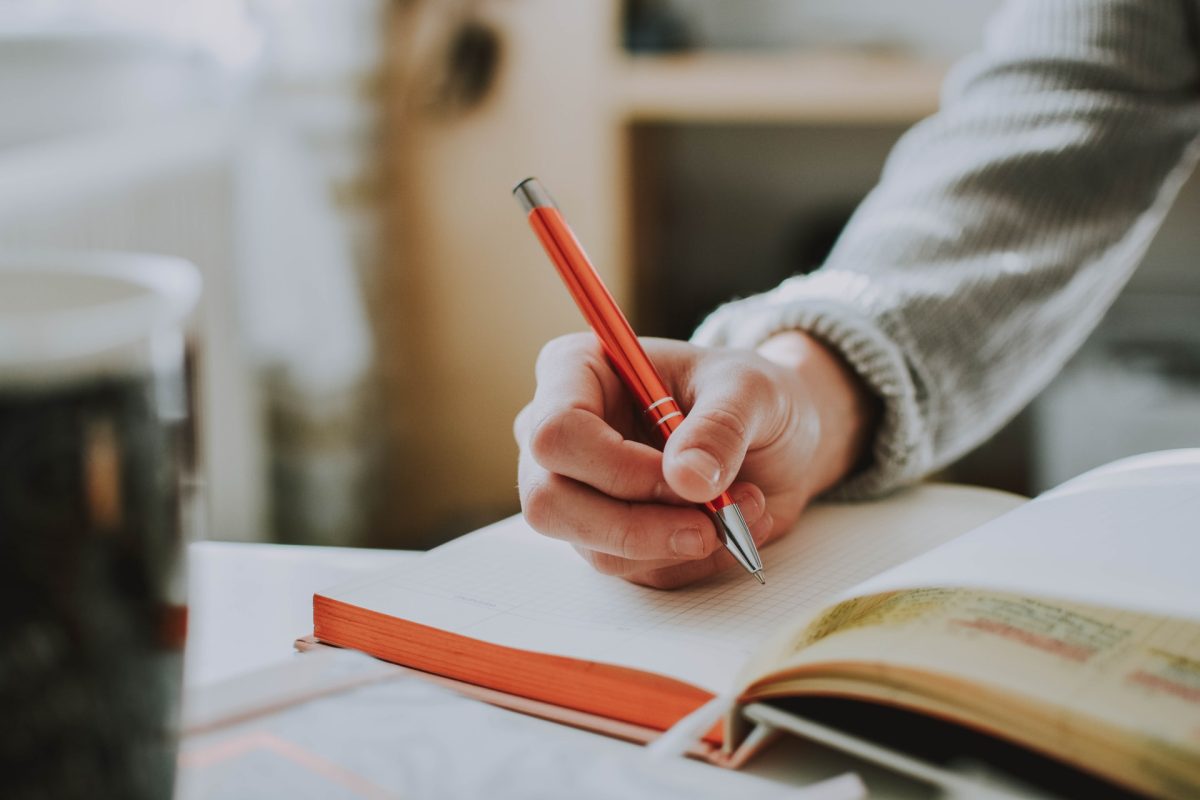 Print Vs. Digital PR Writing Services – Which One is Better? – How2Invest